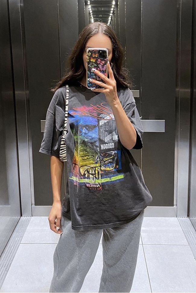 oversized graphic tee